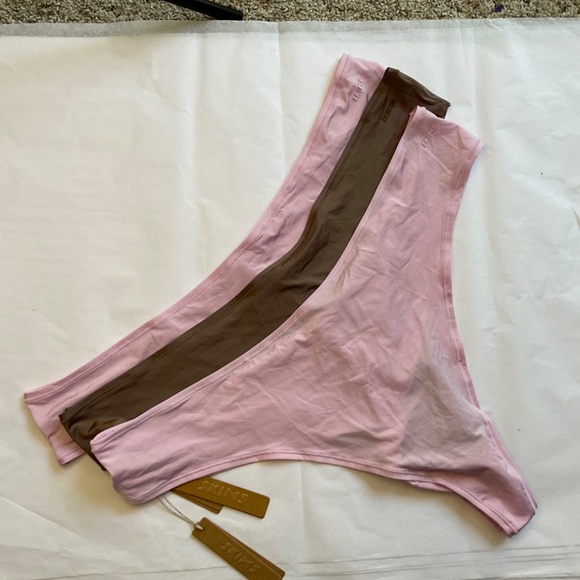 SKIMS | Intimates & Sleepwear | 95 Nwt Skims 3 Pair Bundle Skims Body ...
